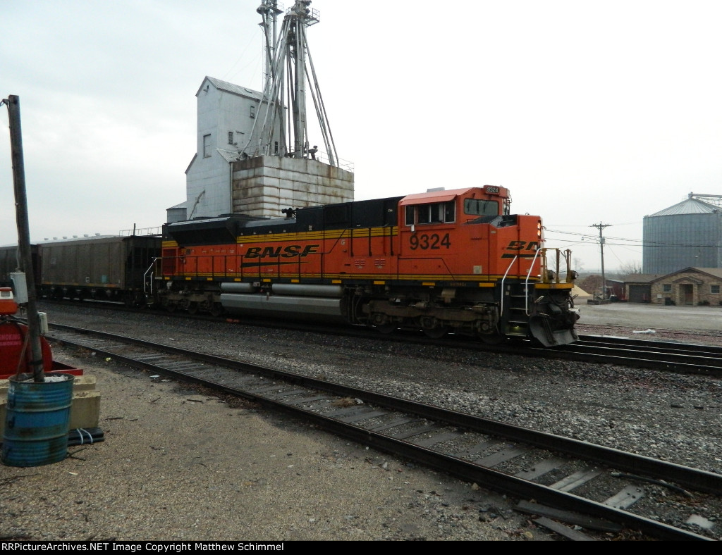 BNSF 9324 - DPU